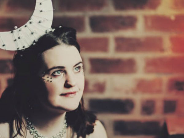 Jackie Oates – Folk and Roots