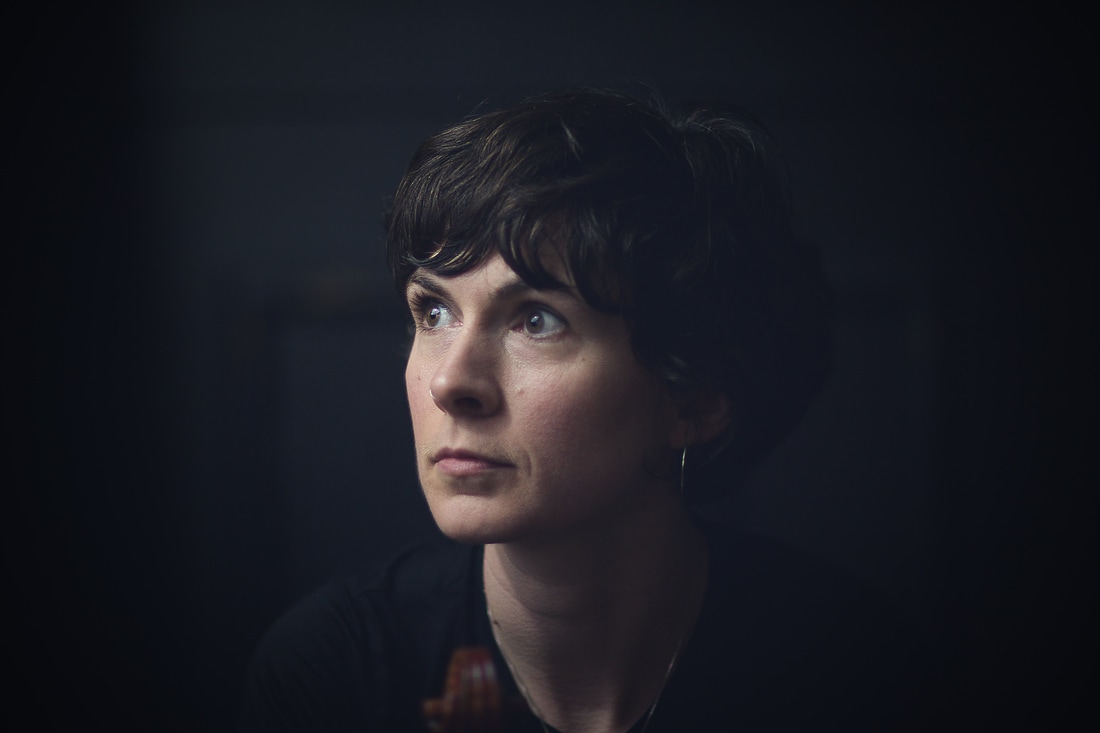 Lucy Farrell – Folk and Roots