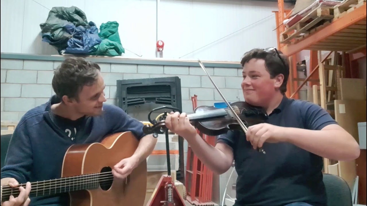 Arthur Coates and Kerran Cotterell – Folk and Roots