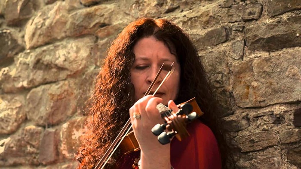 Jacquelyn Hynes and Karen Ryan – Folk and Roots