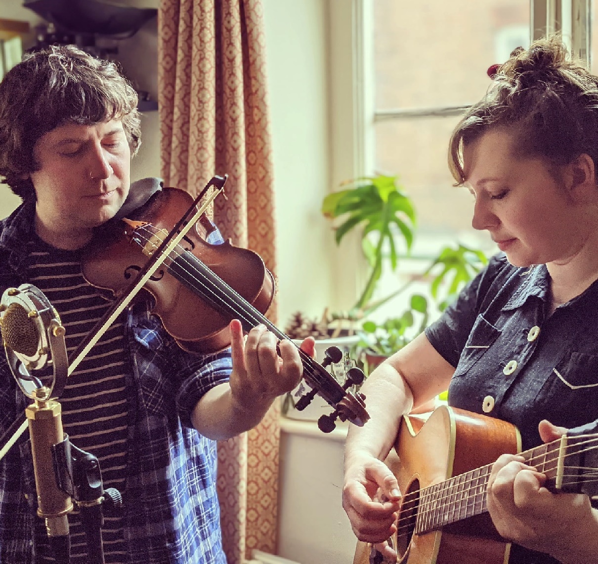 Christina Alden & Alex Patterson and The Shackleton Trio – Folk and Roots