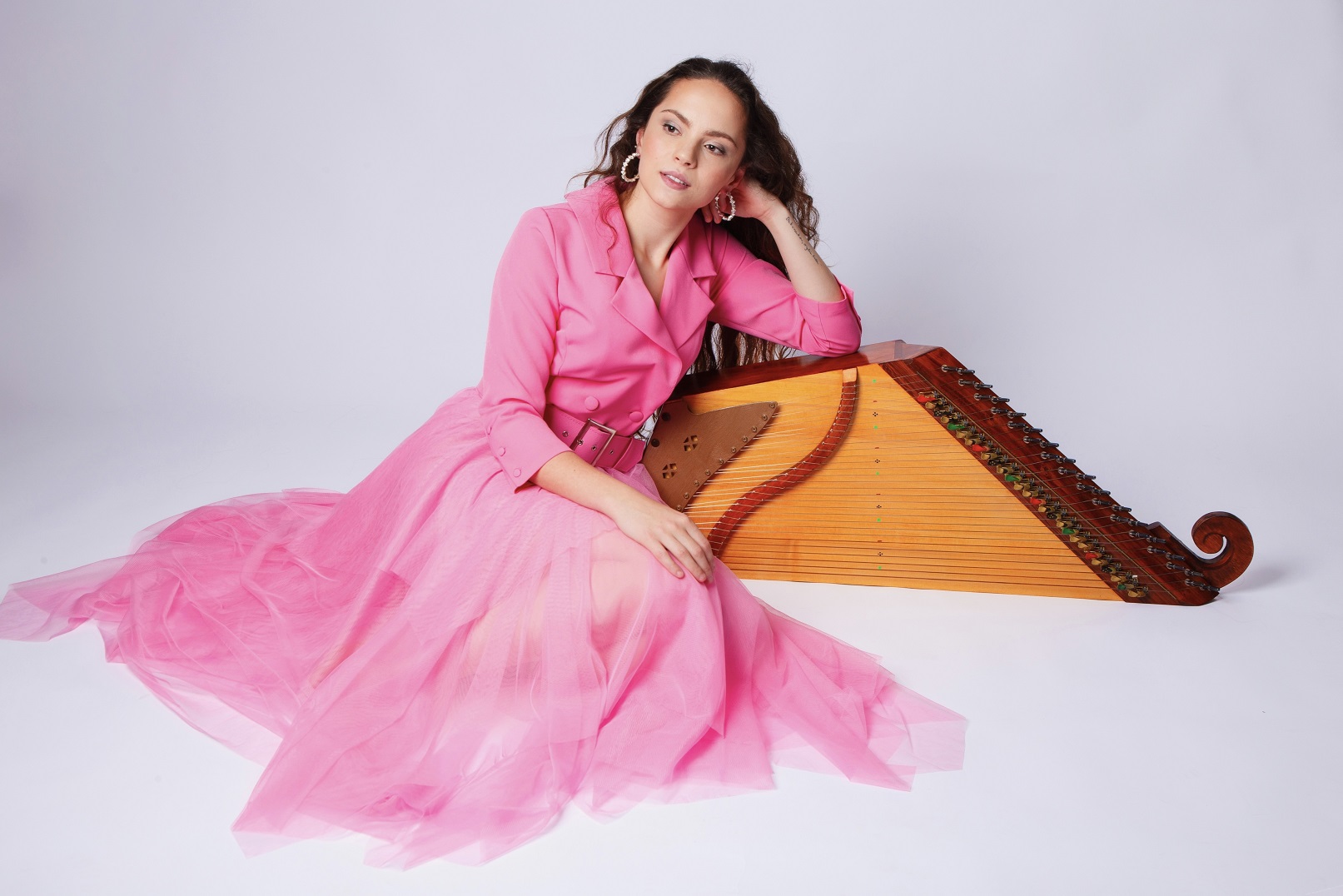 Emilija Karaliute, Roary Skaista and Tamise – Folk and Roots