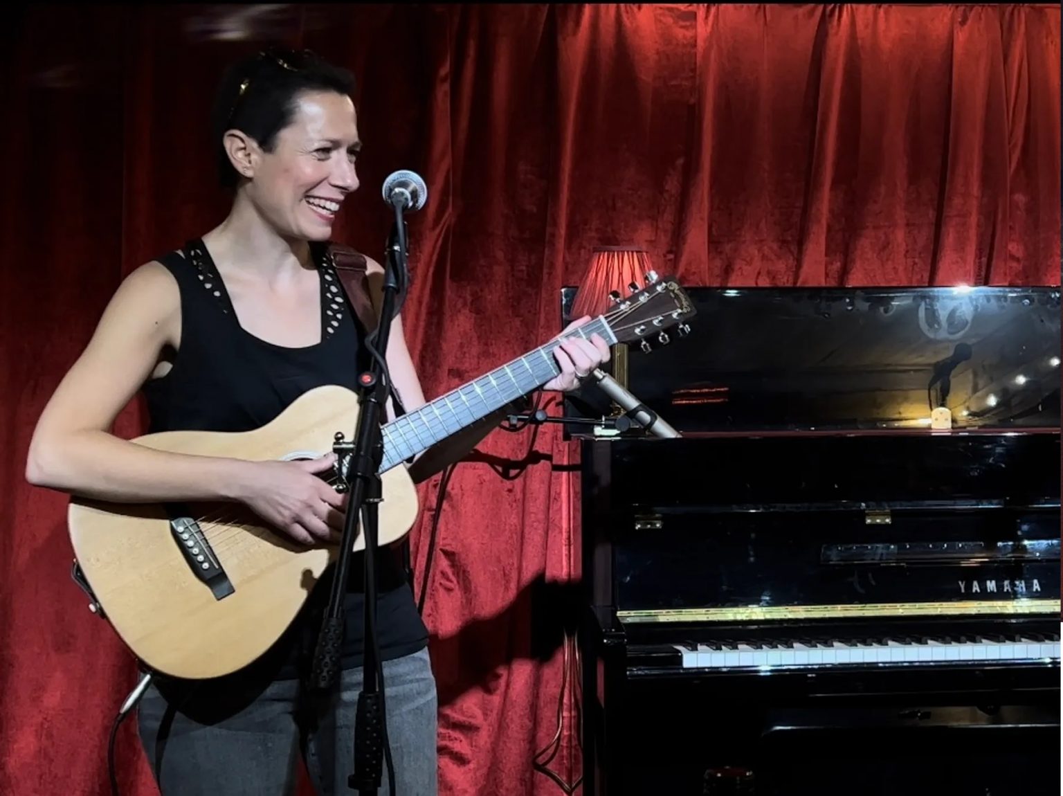 Laura Dannan – Folk and Roots